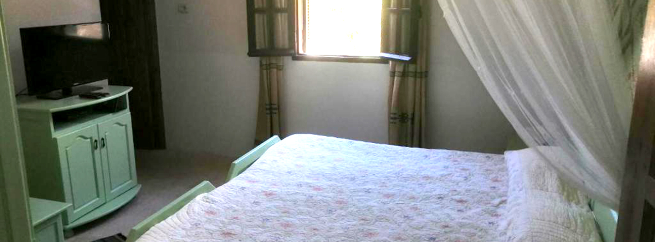 Chambre lits jumeaux Bougainvilliers - MenzelSonia